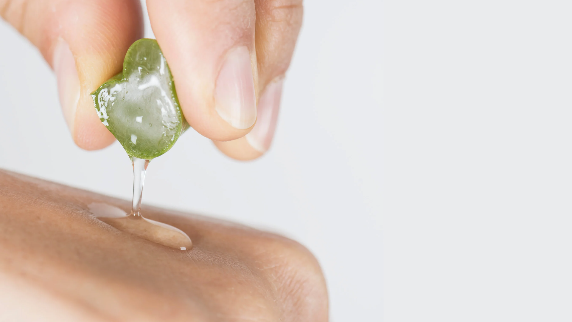 Organic, Cold-Pressed Pure Aloe Gel for Your Skin and Hair – Aloderma